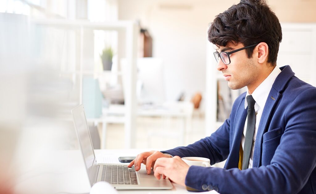 Smalltalk: App Development with VisualWorks & ObjectStudio